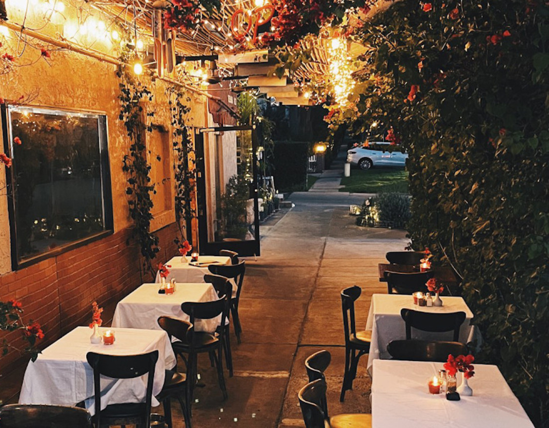 Live Music at Rumi Cafe & Restaurant | Los Angeles Live Music Venues on ...