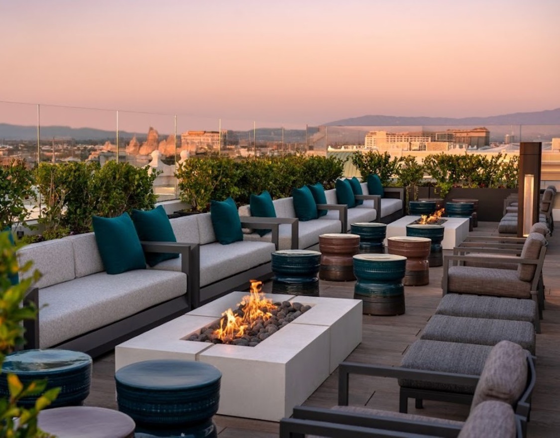 Live Music at RISE Rooftop Lounge | Anaheim Live Music Venues on GigTown
