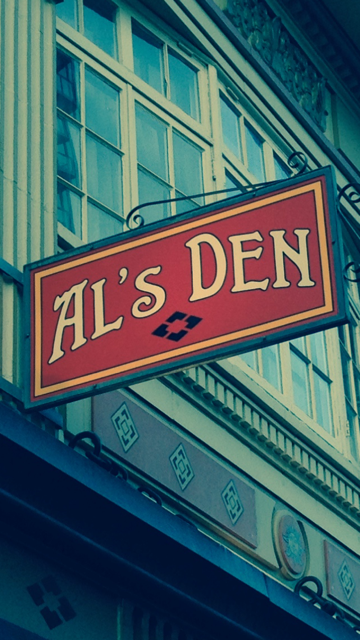 Live Music at Al's Den | Portland Live Music Venues on GigTown