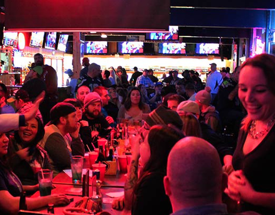 Live Music at Madison Avenue Pub | Everett Live Music Venues on GigTown